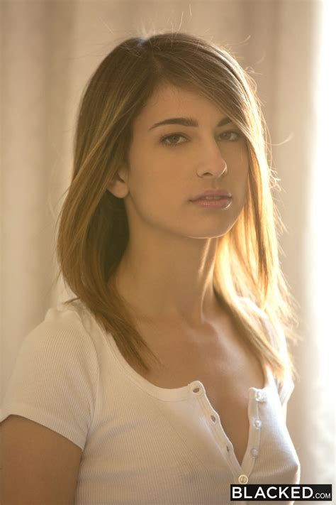 Kristen Scott Pictures Hotness Rating Unrated