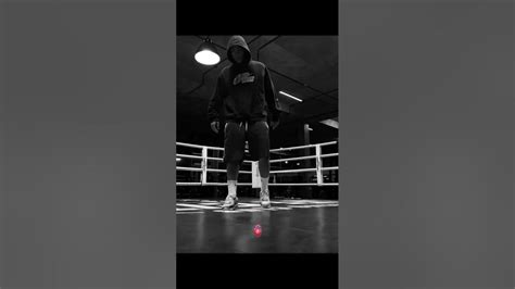 Показ як правельно віджиматися Youtube