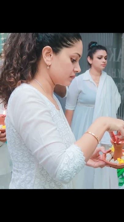 නළු නිලියෝ කිරිඅම්මාවරු වුණු මොහත හරිම ලස්සනයි නේද Youtube