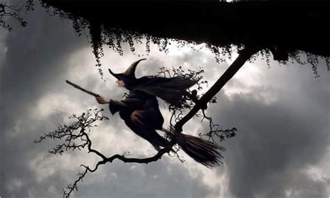 ¿qué Es La Noche De Las Brujas Y Por Qué Se Conmemora El 25 De Octubre
