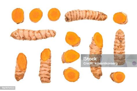 심 황 루트와 흰색 배경에 격리 된 조각 맨 위 보기 플랫 레이 강황에 대한 스톡 사진 및 기타 이미지 강황 컷아웃 0명