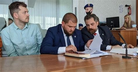 Суд відправив обвинуваченого у смертельній ДТП фотографа під нічний домашній арешт Інтент