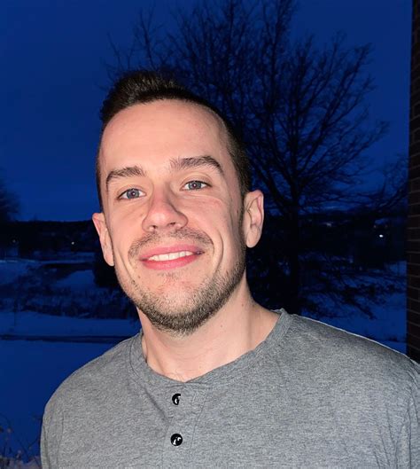 About Joe Crombie Medium