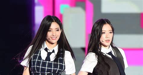 여자 아이들 소연 슈화 청량감 가득 미모~ 코리안 뮤직 웨이브 [포토엔hd]