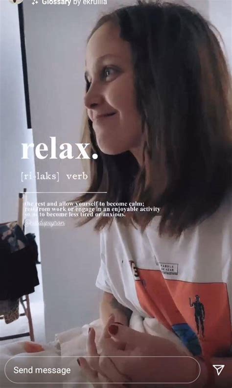 Natasha Dupeyron Scrolller