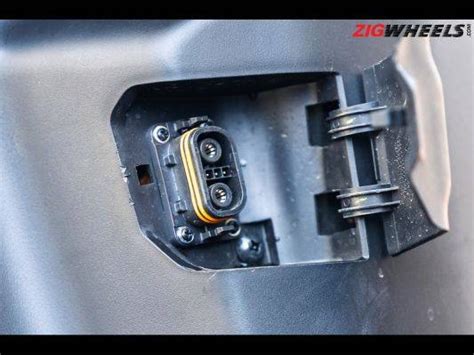 Ampere Nexus Price Km Range Charging Time Images Colours Mileage Reviews