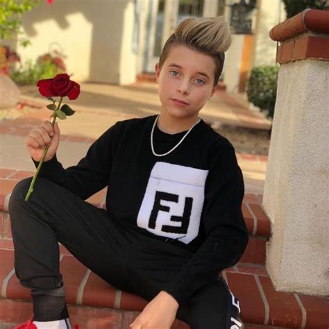 Gavin Magnus On Instagram Roses Are Red Violets Are Blue 🌹💕 Comment Down Below Who I Should