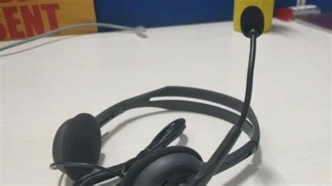 Over The Head Logitech H Wired On Ear Headphones With Mic Black G At Rs In New Delhi