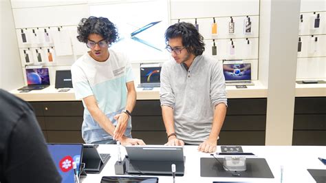 A New Star In Our Galaxy A Look Inside Samsungs Premium Experience Store In Hyderabads