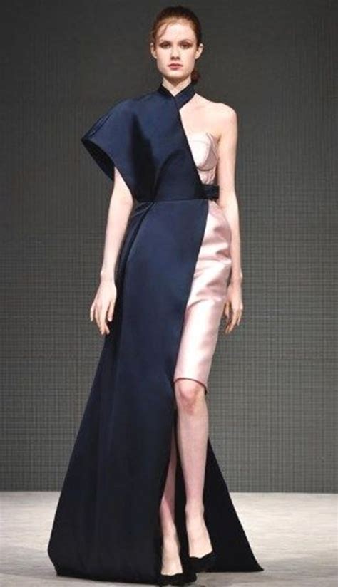 ส่องชุดเดรสผ้าไหมสวยหรู ระดับสากล Ladyissue เว็บรีวิวเครื่องสำอาง ชุมชนผู้หญิง ฮาวทูแต่งหน้า