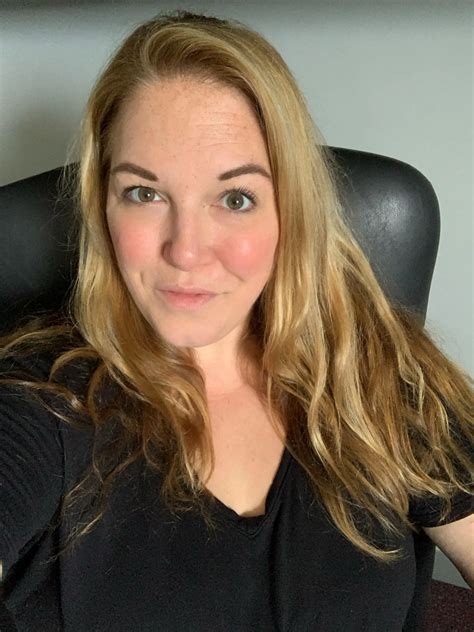 What Is The Least Spoken Language In The World Sign Language Scrolller