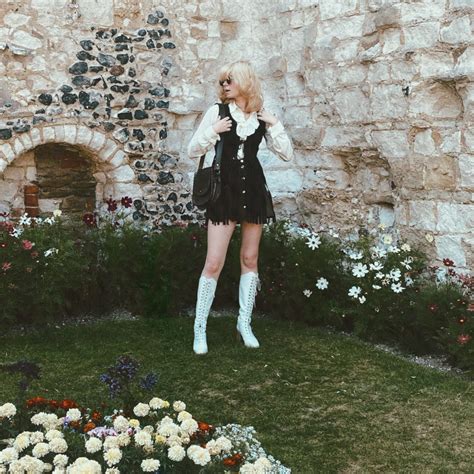 75 Best Uissyallen Images On Pholder Vintage Fashion Outfits And Vintage