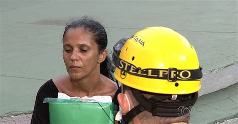 G1 Mulher é Resgatada Após Passar Três Dias Em Calçada E Sem Se