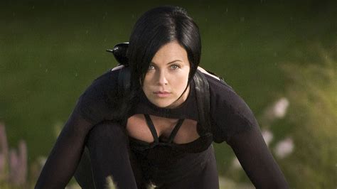 Charlize Theron Knew Her Film Was Going To Flop Giant Freakin Robot