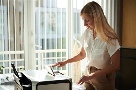 Premium Photo Businesswoman Scanning Documents