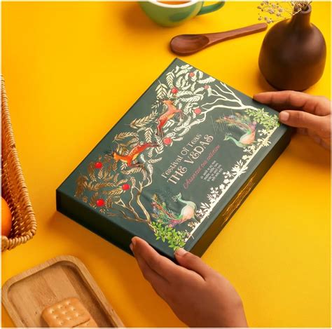 Basilur T Tea Set Tea Book 3 Thin Metal 100 Home And Kitchen