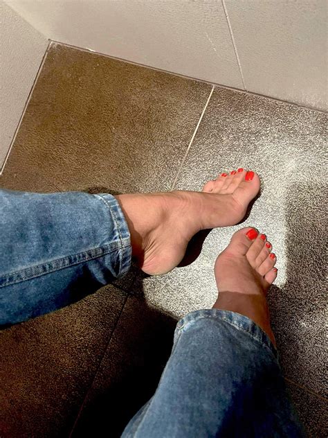 Me Time On Pedi After Day Shift 🦶🏽🥰👸🏼 R Feetfanatic