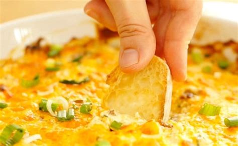 Here Is A Simple Cheesy Bacon Dip Recipe For Your Next Dinner Party Yummy Here Is A Simple Cheesy Bacon Dip Recipe For Your Next Dinner Party Yummy