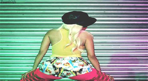 Nicki Minaj Twerk  Nicki Minaj Anaconda Video S Ps