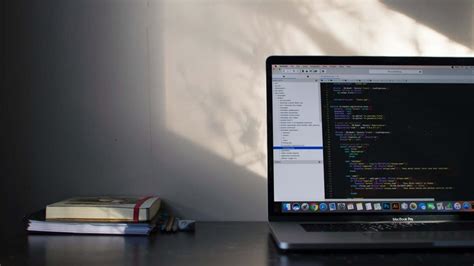 12 Best Programming Languages To Learn For Business Majors