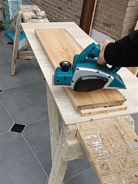 Makita ของแท้ กบใสไม้ไฟฟ้า และเครื่องรีดไม้ไฟฟ้าไร้สาย รุ่นใหม่ล่าสุด แข็งแรง ทนทาน ใช้งานได้