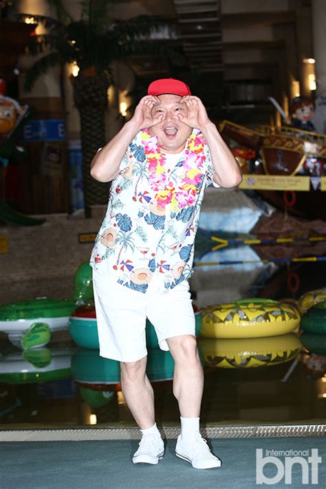 [bnt포토] 강호동 지켜보고 있다 Bnt뉴스