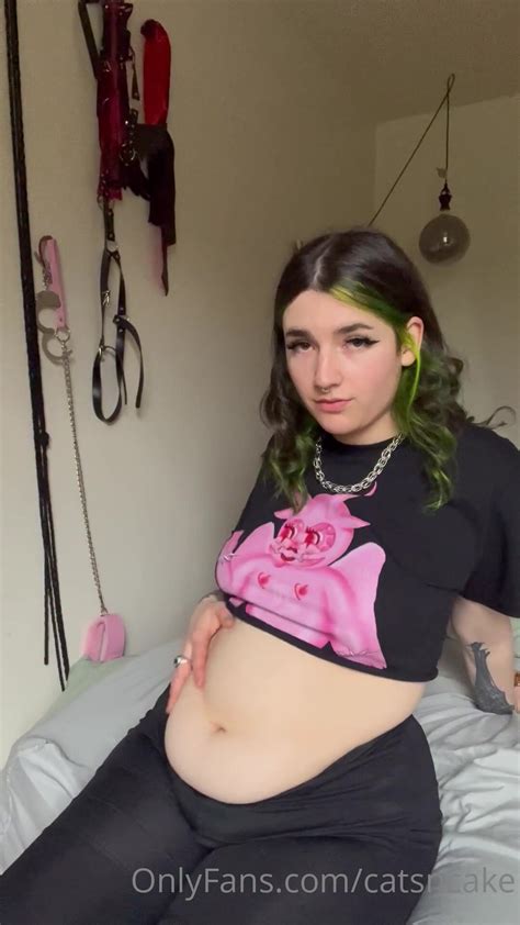 Shaking The Belly Thisvid Com