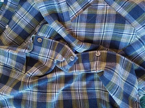 Easy Boob Gap Hack How To Prevent A Button Up Shirt From Gaping Open Upstyle