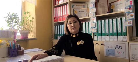 Монгени цогцолбор сургуулийн Ч Уламцэнгэл багштай Урлаг Англи хэлний 1г ангийн анги даасан багш