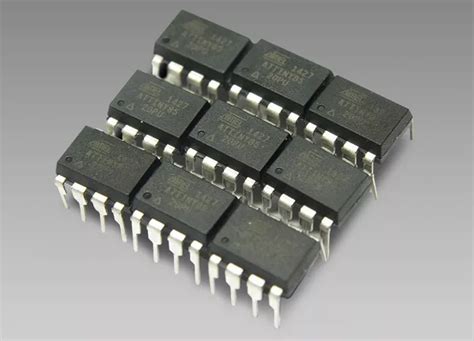 Arduino Attiny85 младшая линейка микроконтроллеров Ардуино