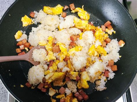 간장 계란볶음밥 레시피 스팸 계란볶음밥 계란 햄 볶음밥