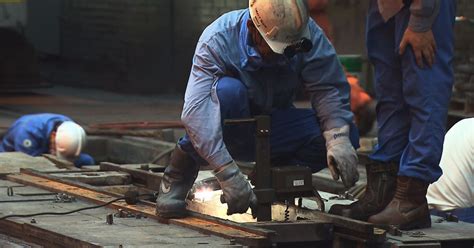 포스코 노조 광양제철소서 파업 출정식