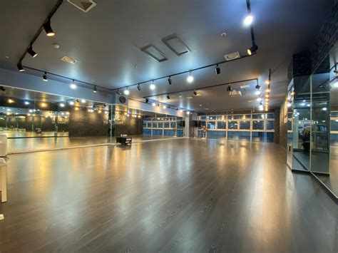 내부시설 프리스트 댄스 스튜디오