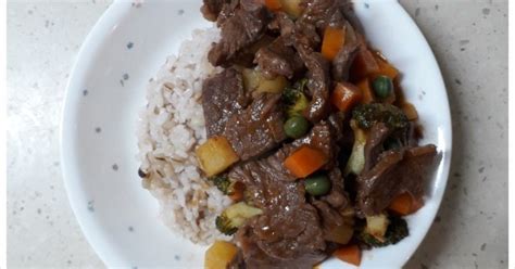 쇠고기 스튜 덮밥 만드는 법