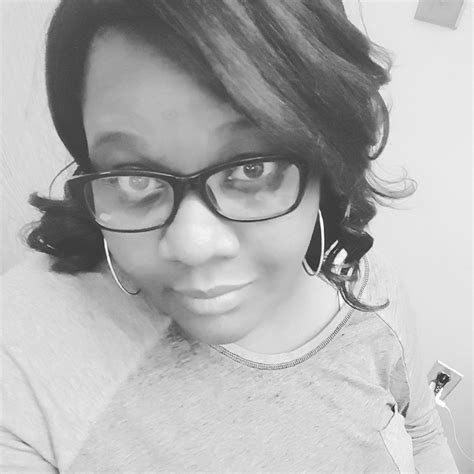 Arneshia Yvette Medium