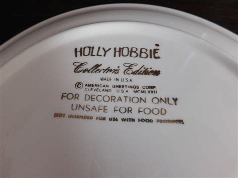 Holly Hobbie 1972 Collectibe Plate The Happiest Times Are Those Shared