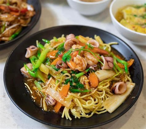 ឈាងហេង• ឈាងហេង•ផ្កាទ្រព្យ•កែងស្តុបគីរីរម្យ Ch By Phkatrop