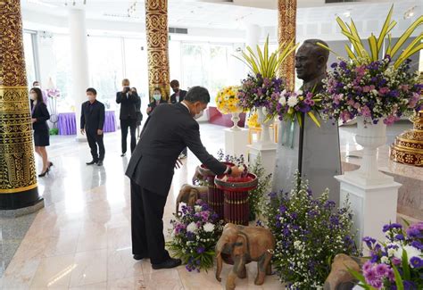 ข่าวสาร พิธีสักการะหม่อมหลวงปิ่น มาลากุล มหาวิทยาลัยเชียงใหม่