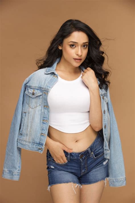 Aarti Gupta 4480x6720 R Uhqdesi