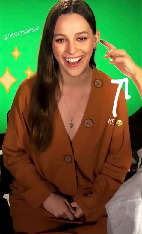 Pin By Charlotte･ﾟ On Victoria Pedretti Victoria Women Singer