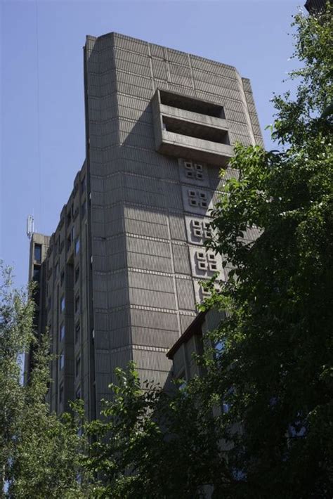 Архитектурата на Скопје архитектонска интернационализација во времето на Студената војна Окно мк