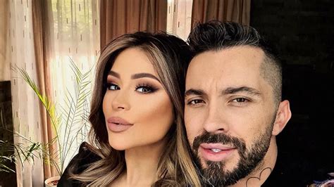 Ася Капчикова е разделена с богатия си мъж прибрала се в Девин Звезди Woman Bg