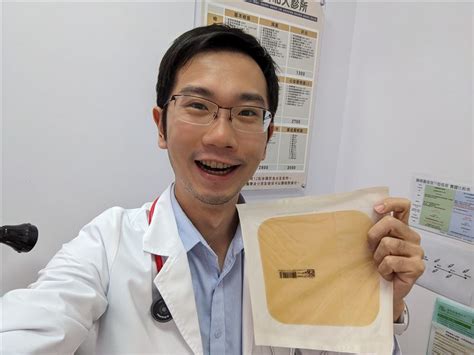 81萬YTR蒼藍鴿結婚了嬌妻正臉曝光美翻 網刷一排祝賀郎才女貌 娛樂星聞