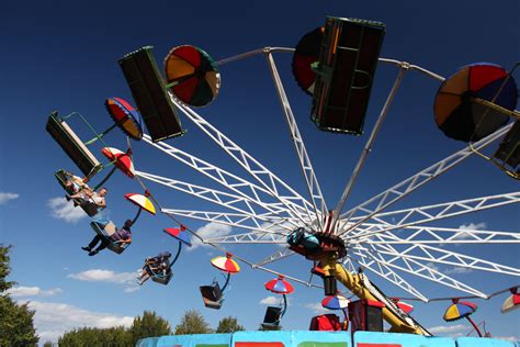 무료 이미지 하늘 웨이브 휴양 관람차 회전 목마 푸른 익스트림 스포츠 장난감 그네 우산 즐거움 스크린 샷 지구의 분위기 4752x3168