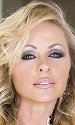 Dyanna Lauren Free Porn Videos Pornstar Movies Txxx Com