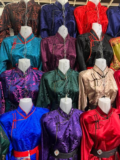 Монгол дээл урлал Added A New Photo Монгол дээл урлал