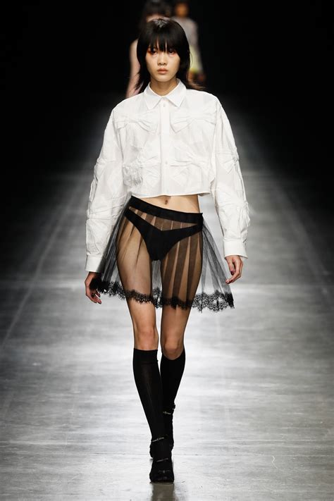 Spring 2023 Trend The Mini Skirt Photos