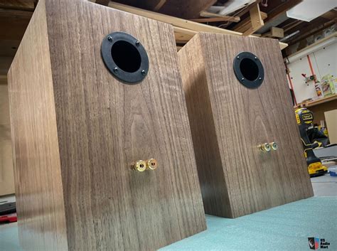 CSS Criton TD X Bookshelf Speakers Photo UK Audio Mart