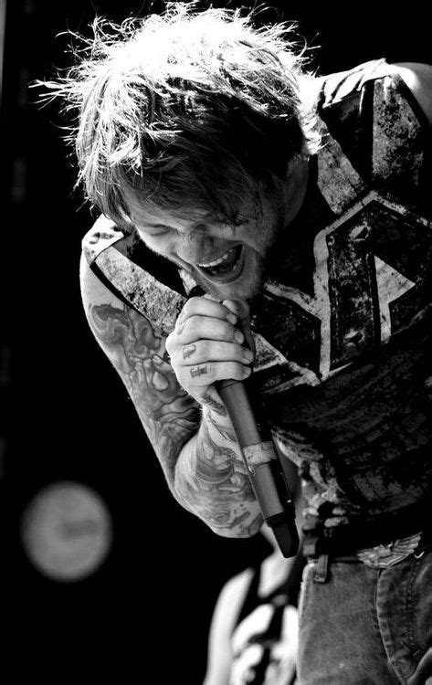 𝐃𝐄𝐍𝐈𝐒 𝐒𝐓𝐎𝐅𝐅 Musica Fotos Aleatória