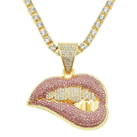خرید و قیمت گردنبند فول نگین هیپ هاپی طرح لب کار بسیار گنگ و خاص با